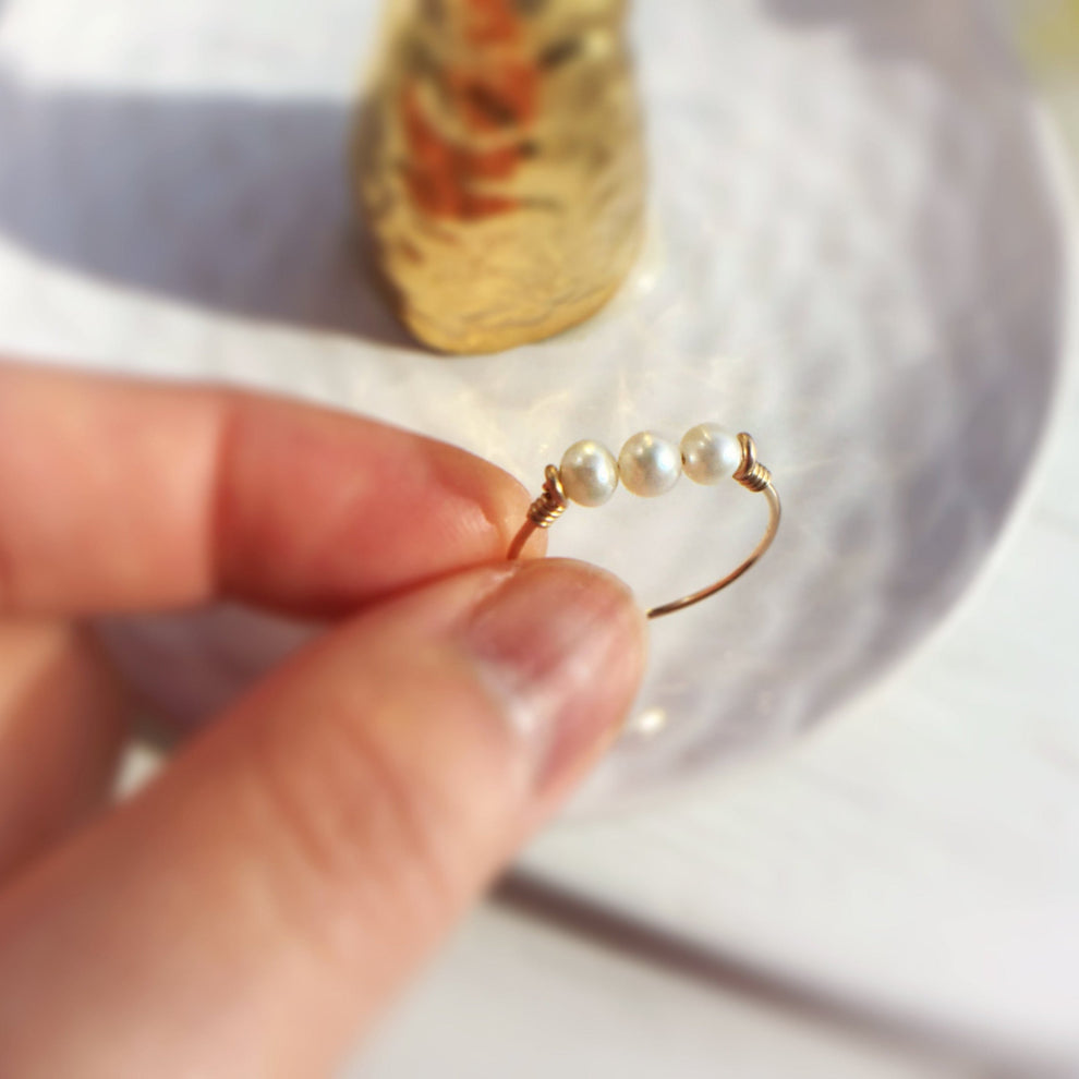 Three White Pearl Ring – Aris Heartmade